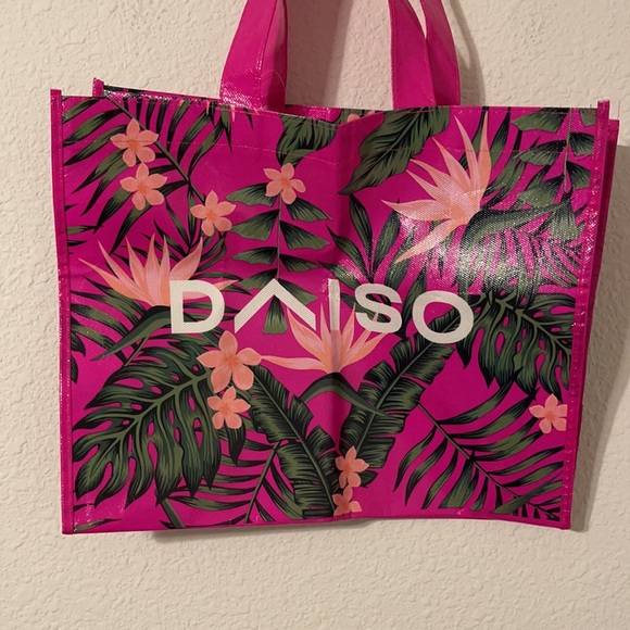 Daiso | Bags | Daiso Hawaii Reusable Bag | Poshmark